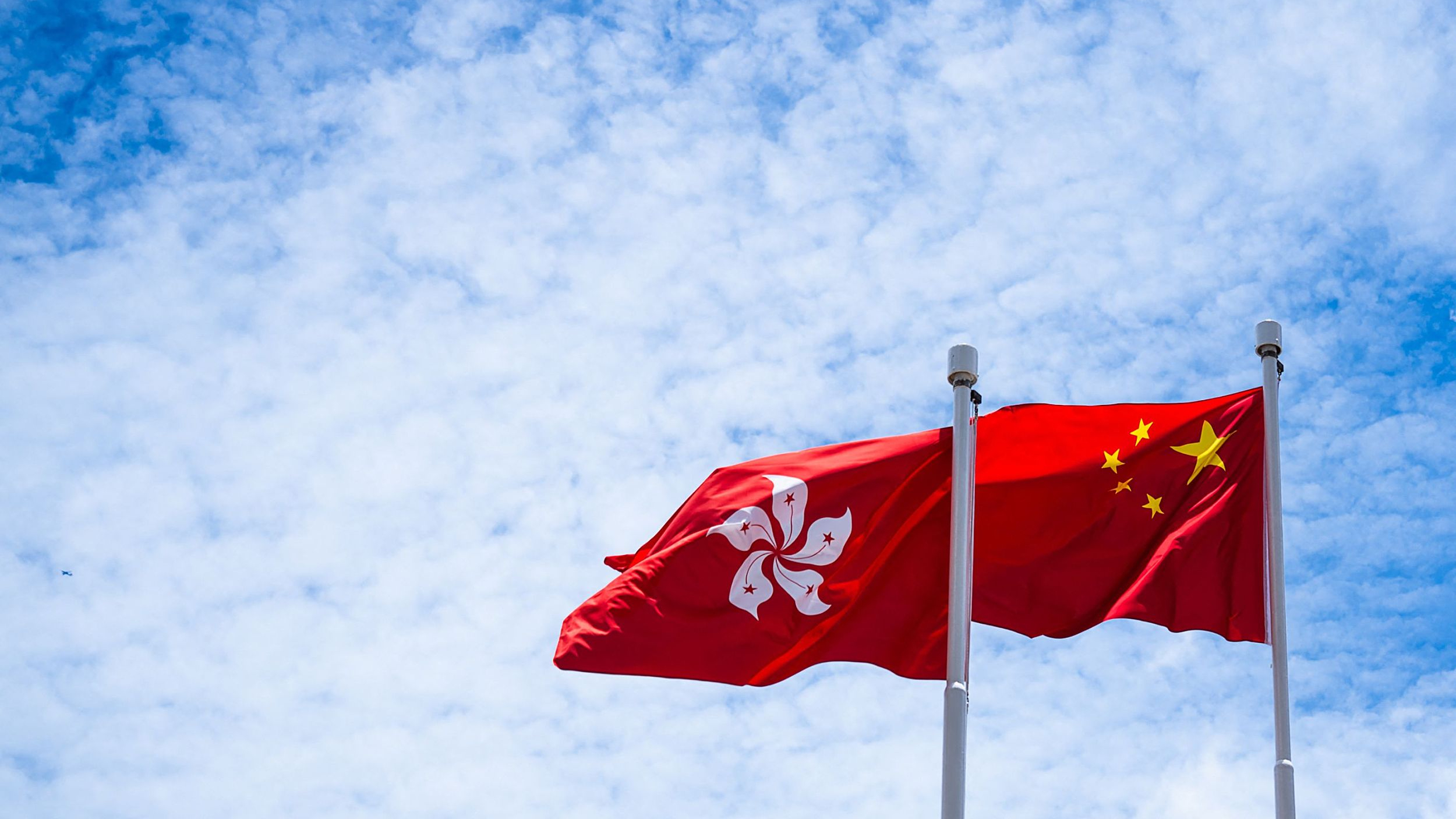 内地与香港今起相互认可和执行民商事案件判决_北京时间