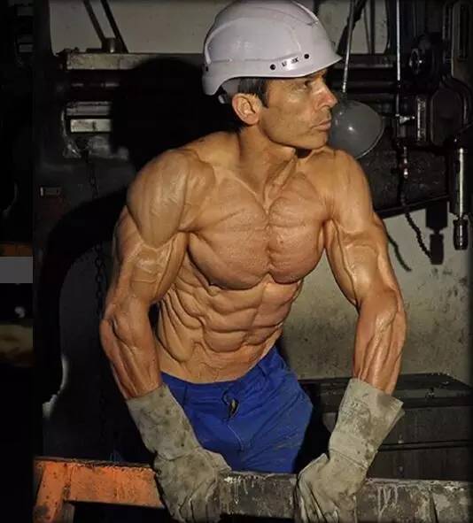 体脂率才4%！世界上体脂率最低的男人